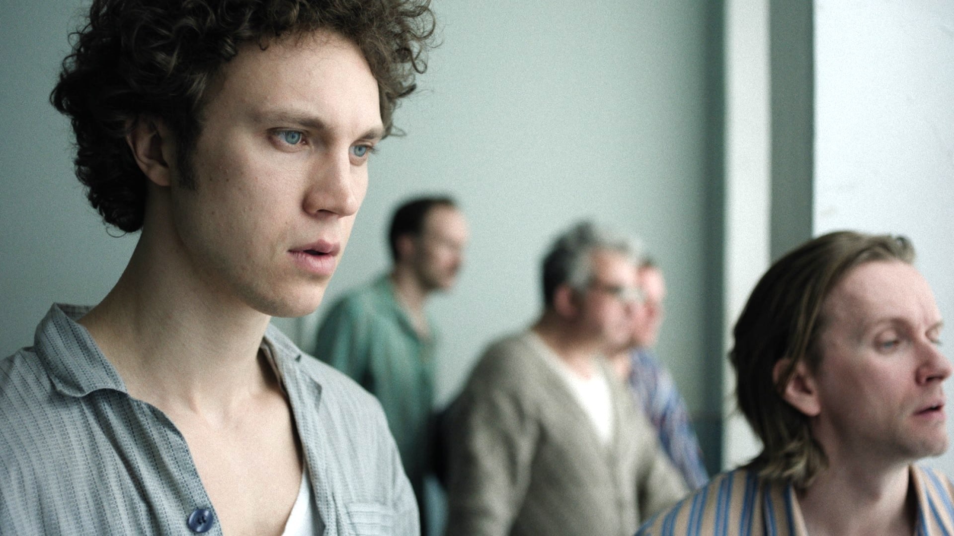 Σοβιετικά Τζιν στο Cinobo - Δες την σειρά online